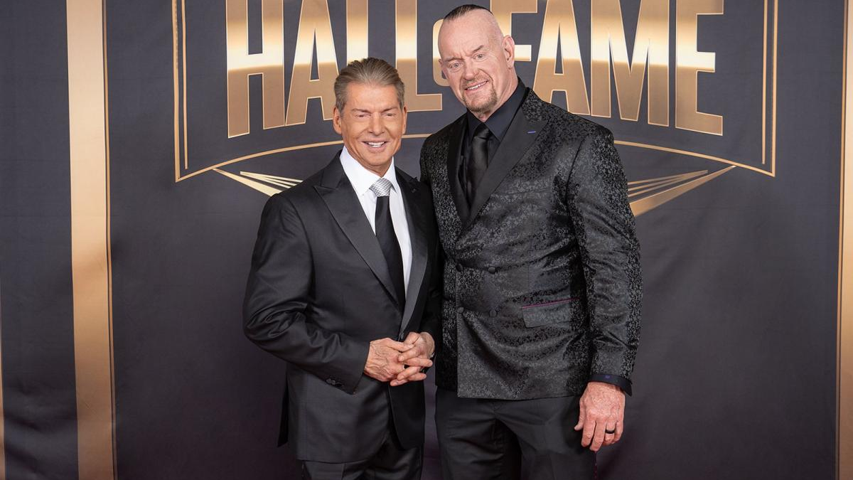 WWE Hall Of Famer Explains How Vince McMahon Made Him Feel Special During Backstage Incident ...