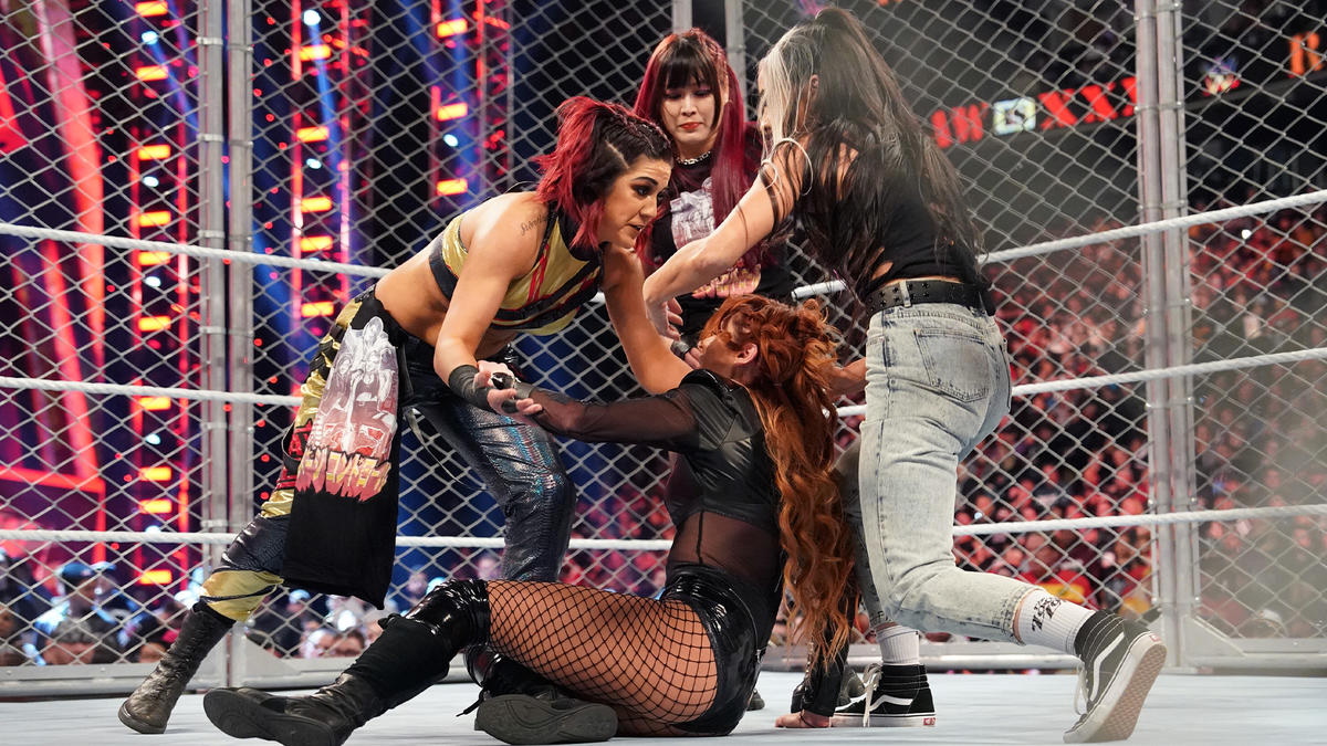 Original Planned Winner Of Becky Lynch Vs. Bayley Steel Cage Match ...