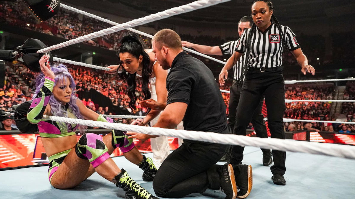 Update On Candice LeRae Following WWE Raw Injury Spot - WrestleTalk
