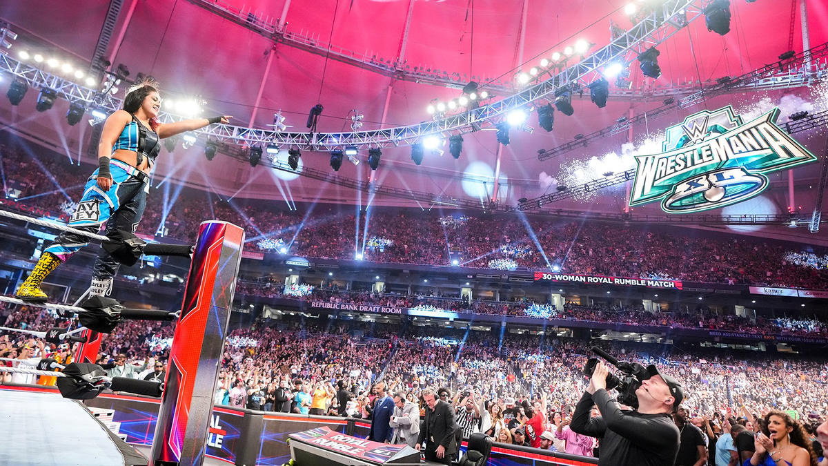 Future WWE Royal Rumble, SummerSlam & WrestleMania Location Revealed ...