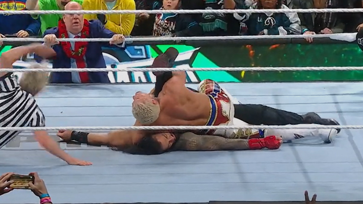 Unseen Emotional Roman Reigns Moment After Losing To Cody Rhodes At WWE ...