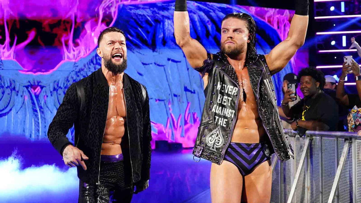 WWE Stars To Join Becky Lynch After Seth Rollins Injury - Page 3 of 7 ...