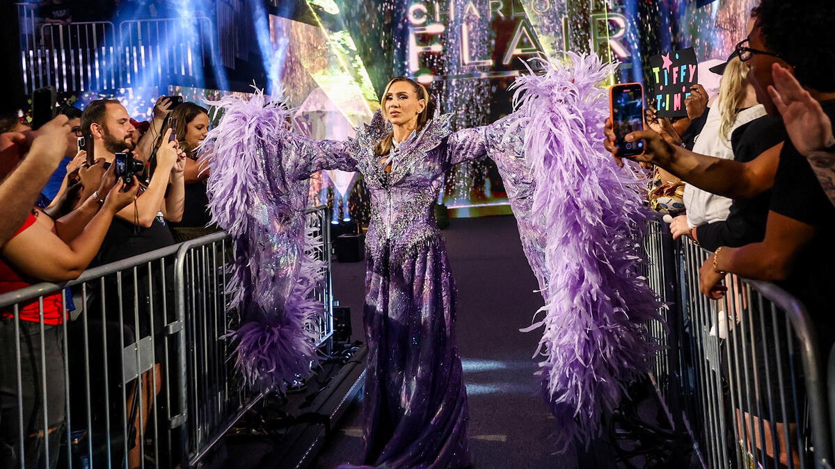 Charlotte Flair Emotionally Opens Up On Crowd Reaction From WWE ...