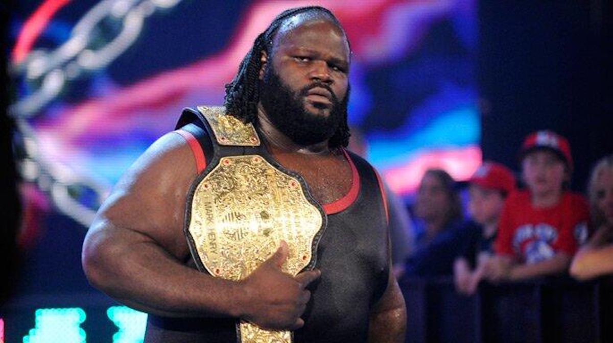 Mark Henry Reflects On Winning WWE World Heavyweight Championship After ...