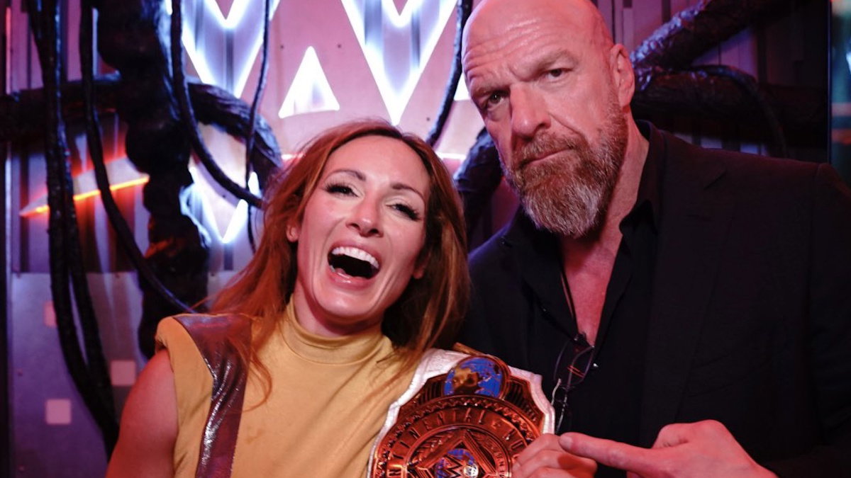 Becky Lynch Reacts To Championship Win On WWE Raw - WrestleTalk