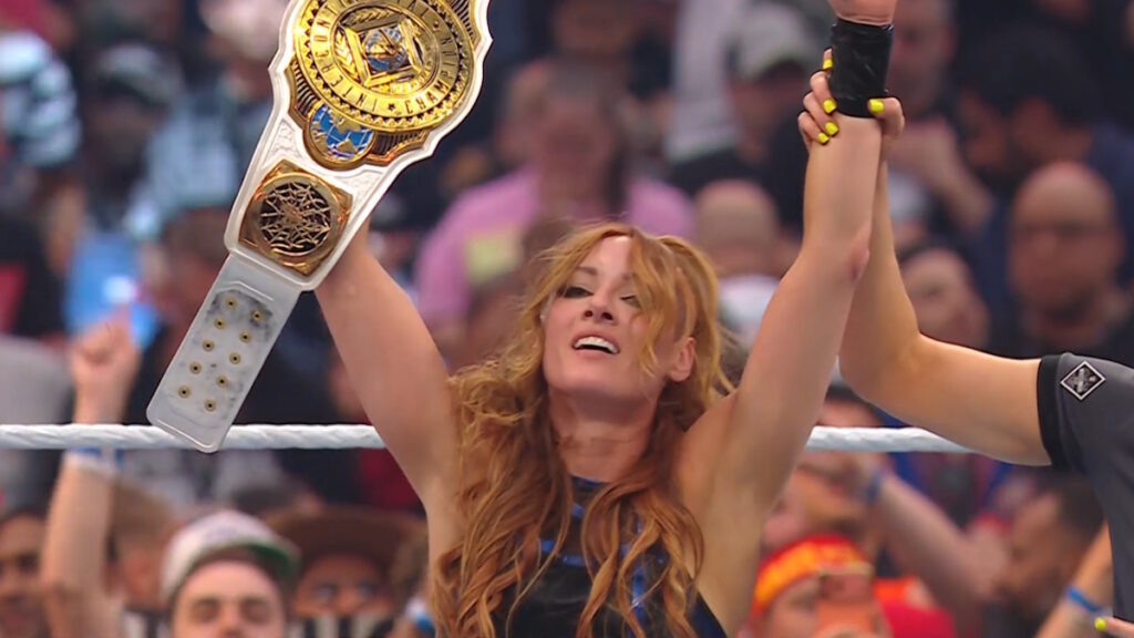 Becky Lynch Wins WWE Women's Intercontinental Championship At ...